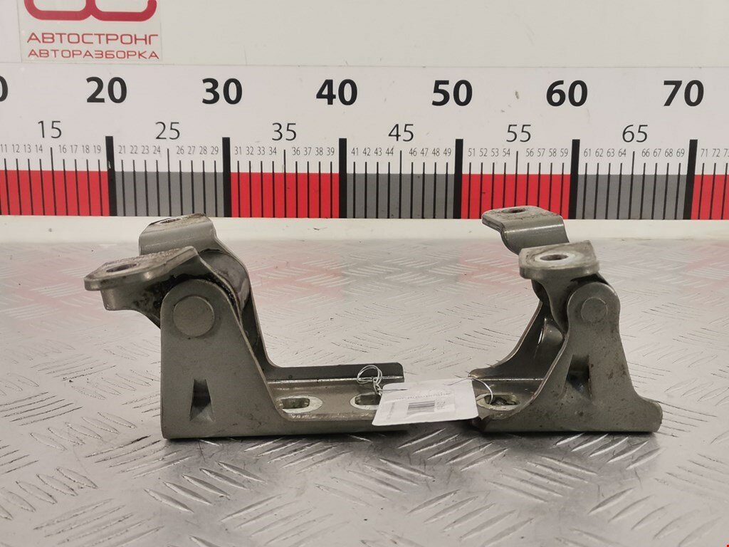 Петля двери передней правой Opel Meriva B 13251221 арт. 1434452