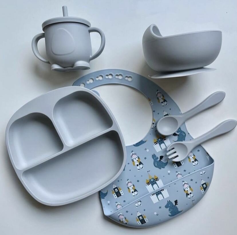 Набор детской посуды на присосках из пищевого силикона