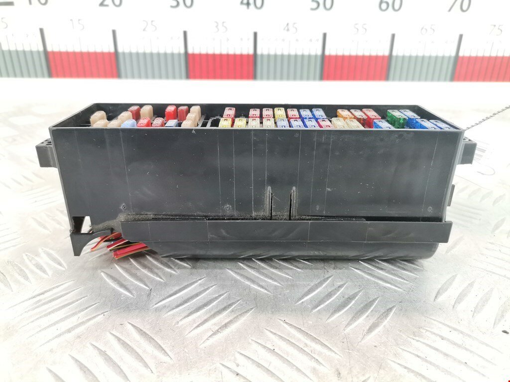 Блок предохранителей Skoda Fabia 2 (5J) 5J0937615C арт. 1421434
