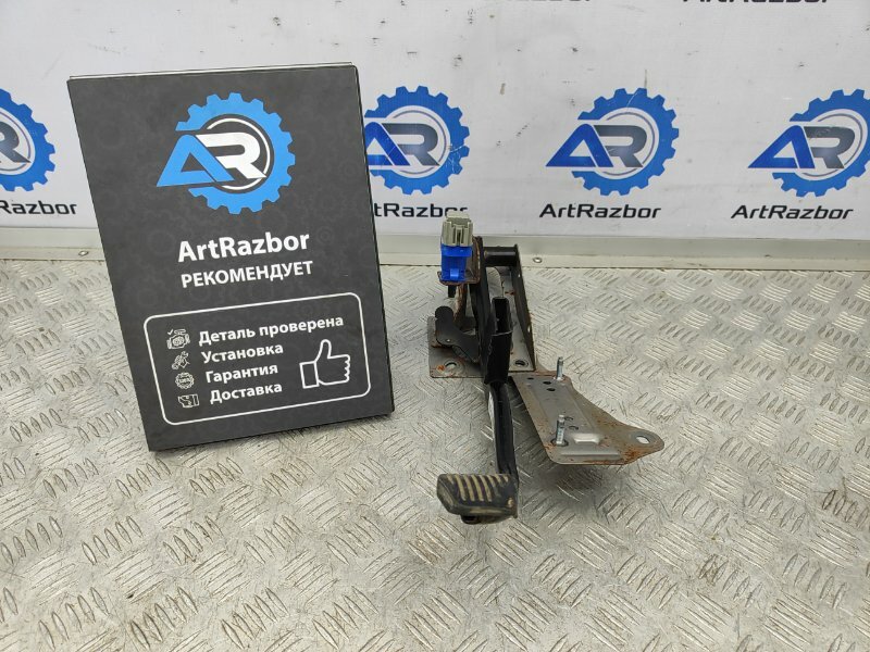 Б/У Педаль тормоза Ford Focus 3 MK3 / Форд Фокус 3 MK3 1.6 IQDB 105 Л.С. хэтчбек 2011