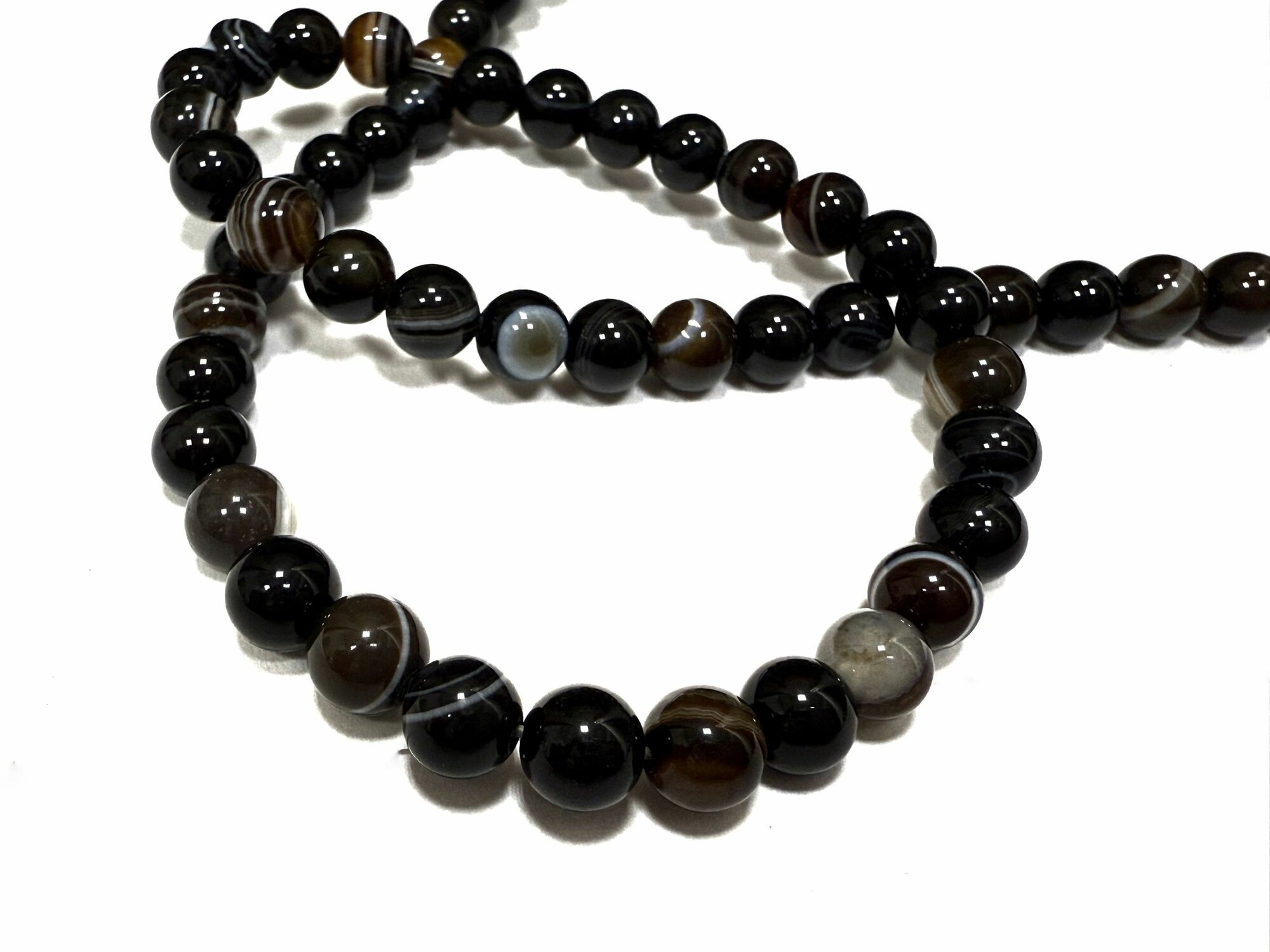 Бусины агат черный полосатый шар гладкий 6 мм (нить 38 см), Suntrim