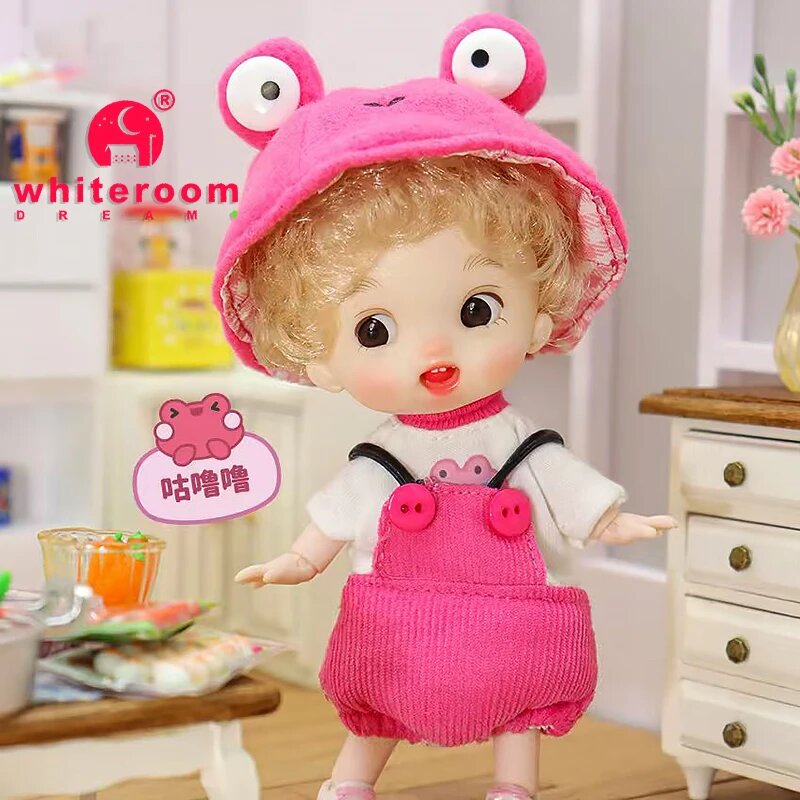 Кукла Ob11 Whiteroom в розовом костюме лягушонка