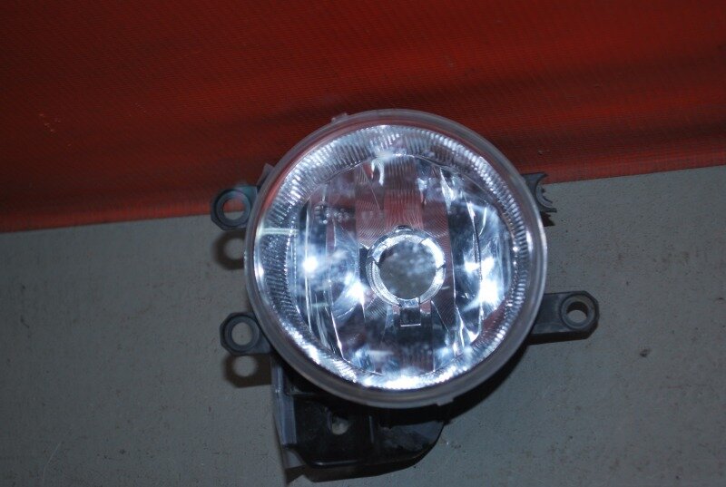 Фара противотуманная передняя левая Lexus Gs 4