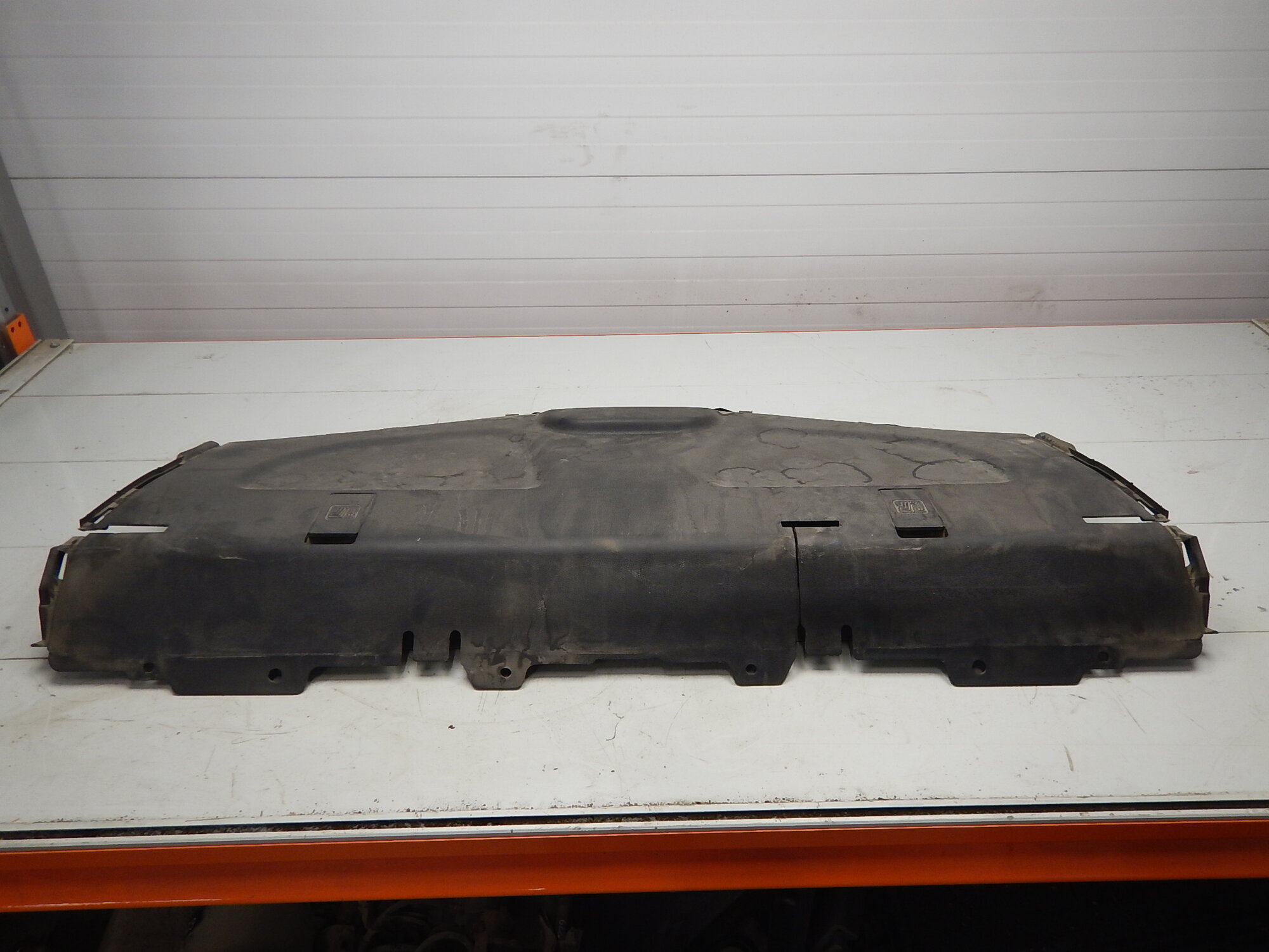 Б/У Полка, Hyundai (Хендэ)-SOLARIS (10-) HYUNDAI SOLARIS (10-) седан Царапины. 629538 Hyundai-KIA арт. 856194L000