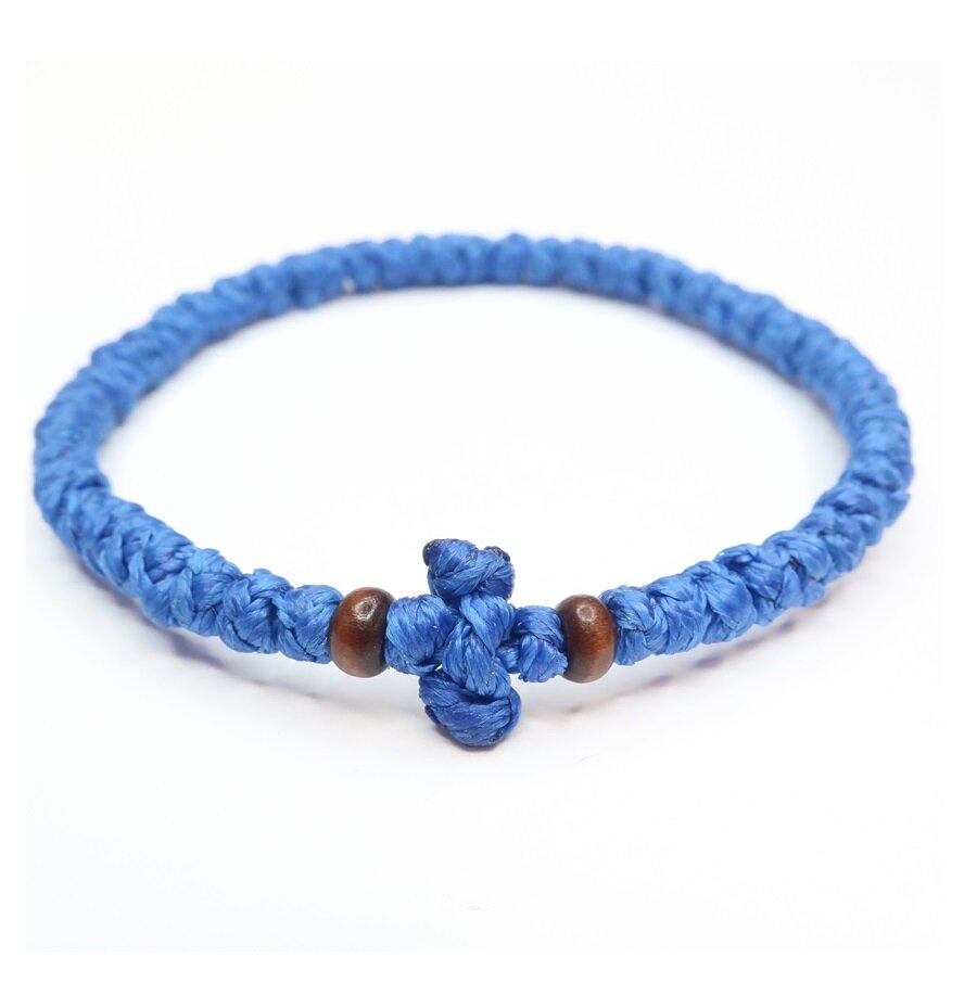 Плетеный браслет