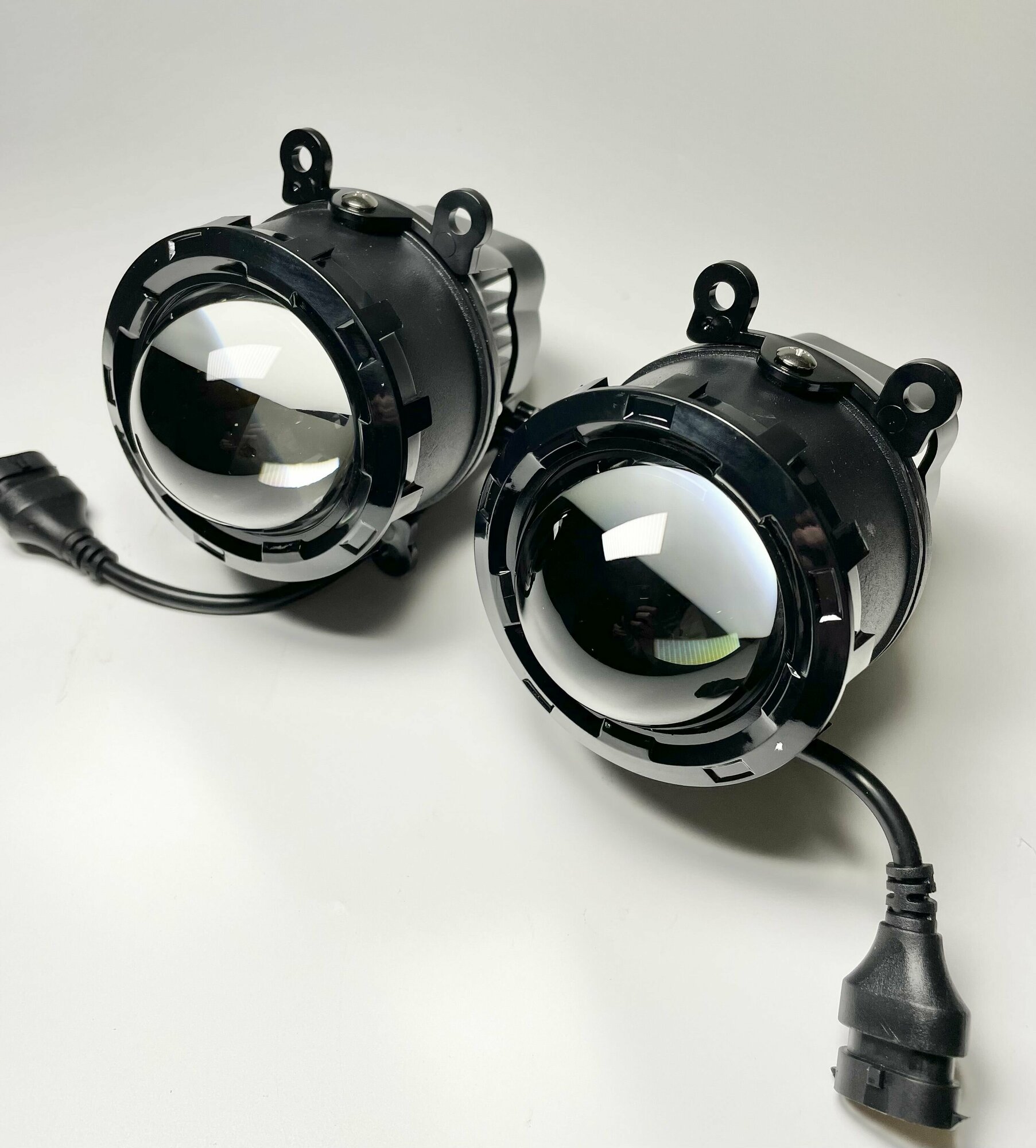 Светодиодные противотуманные фары BI LED VESTA 35W 2 шт комплект