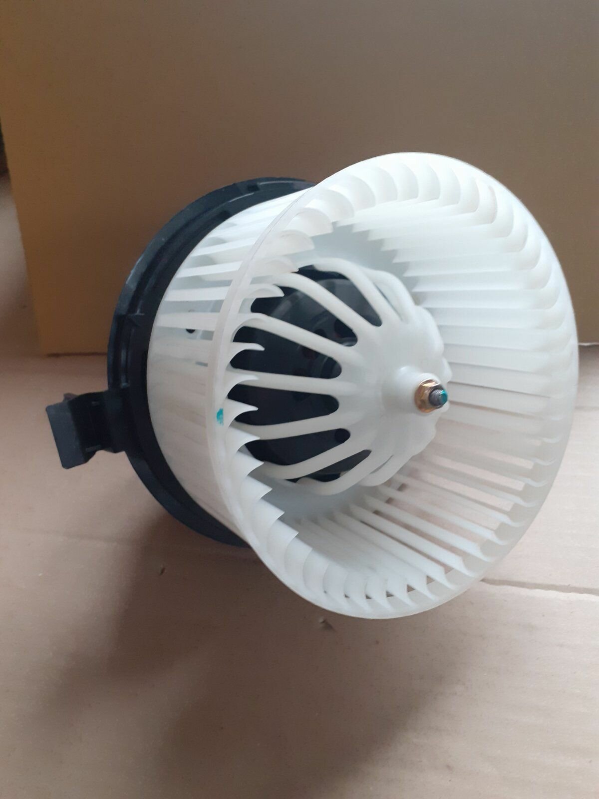 Вентилятор отопителя для машин с кондиционером Рено Логан Сандеро Renault Duster Logan Sandero аналог