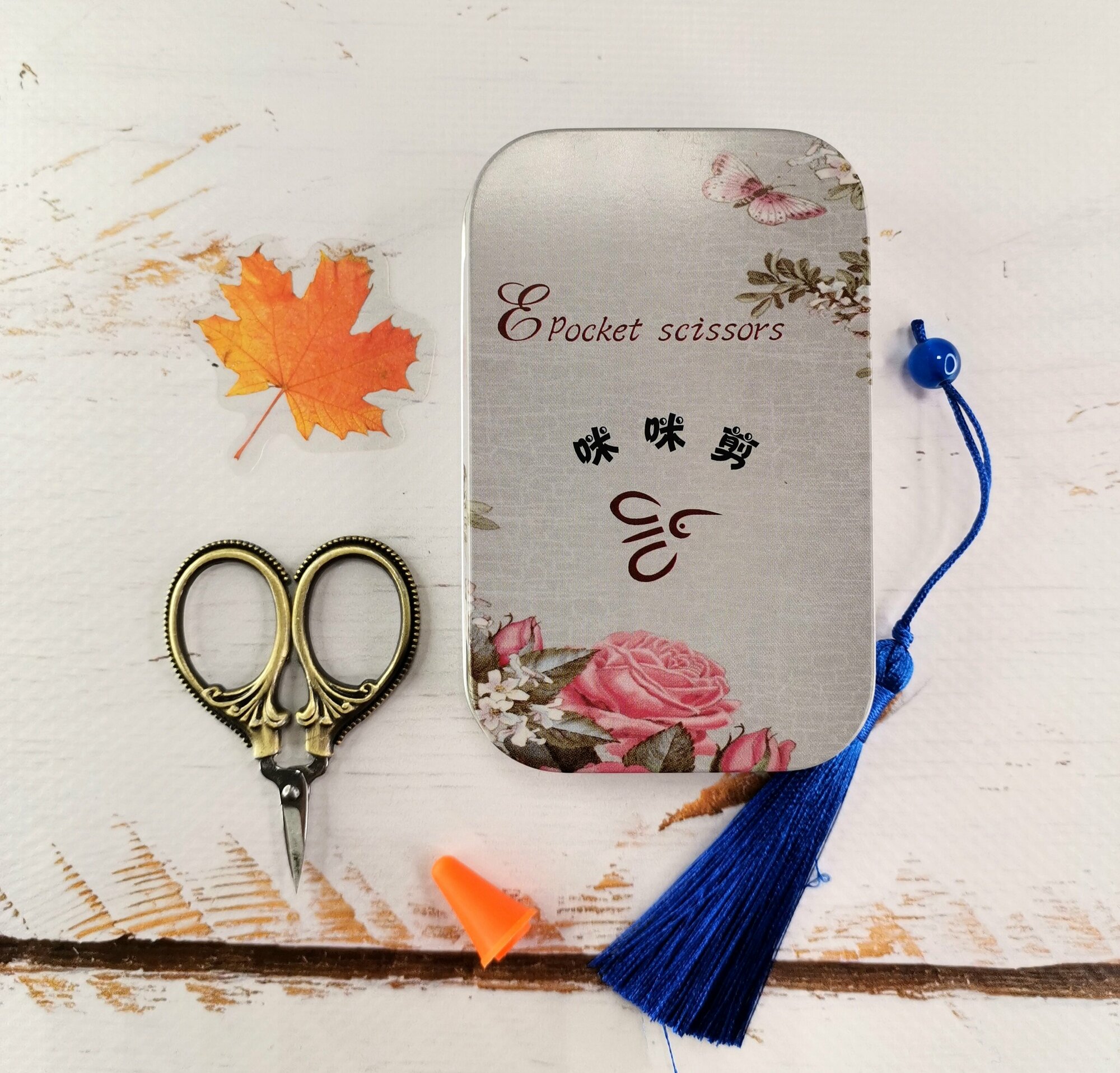 Красивые Маленькие Ножницы 2в1 в Металлическом кейсе для Рукоделия, Кройки и Шитья. Оригинальный Подарок для Творчества. Цвет: золотая бронза