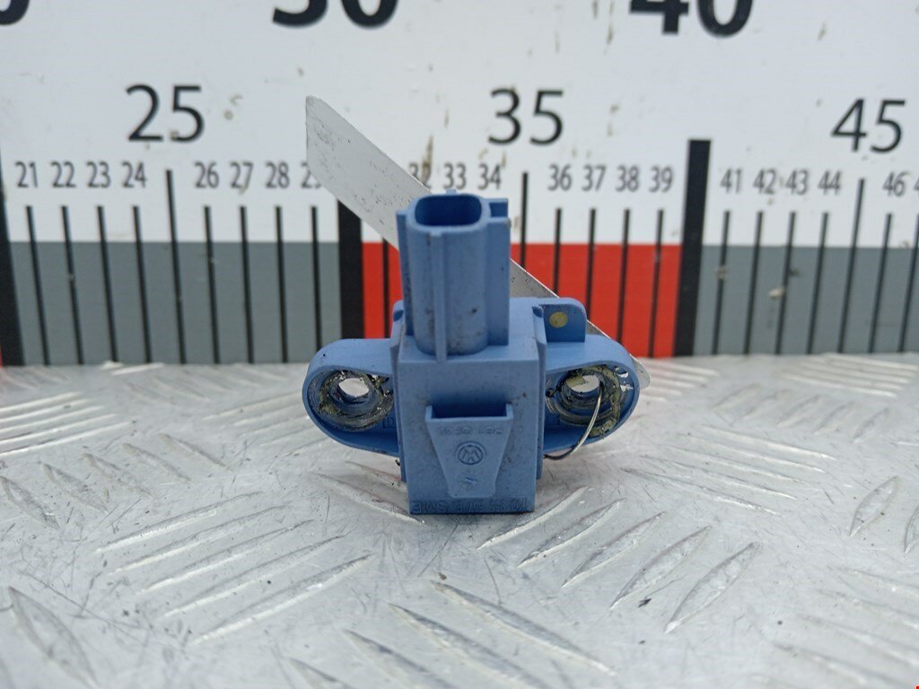 Датчик удара Skoda Octavia 1Z 1K0955557B арт. 2047109