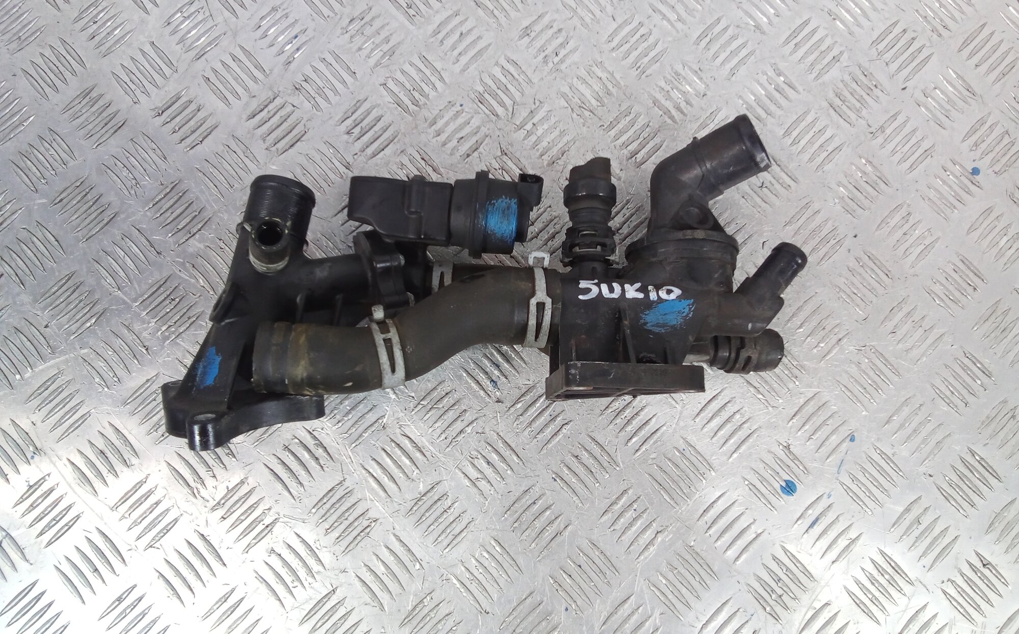 Корпус термостата дизельный NISSAN QASHQAI J10 +2