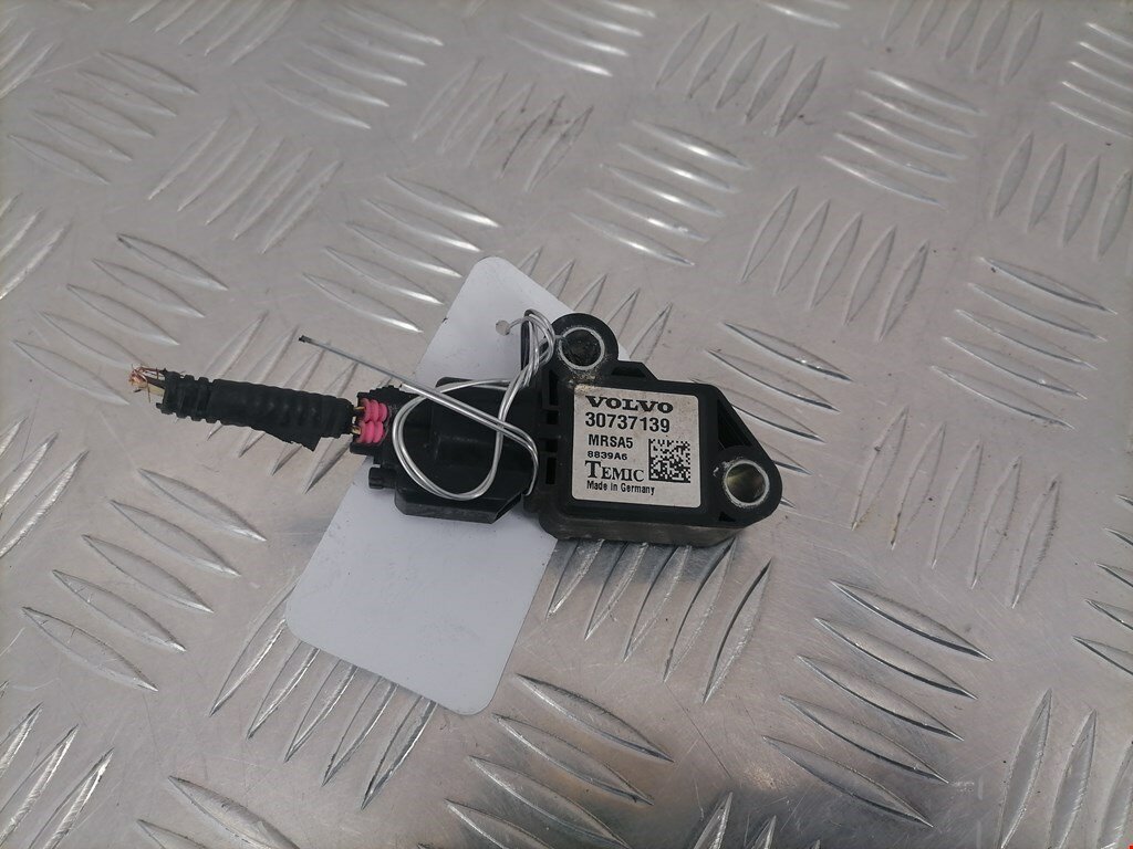 Датчик удара Volvo V50 1 30737139 арт. 906272