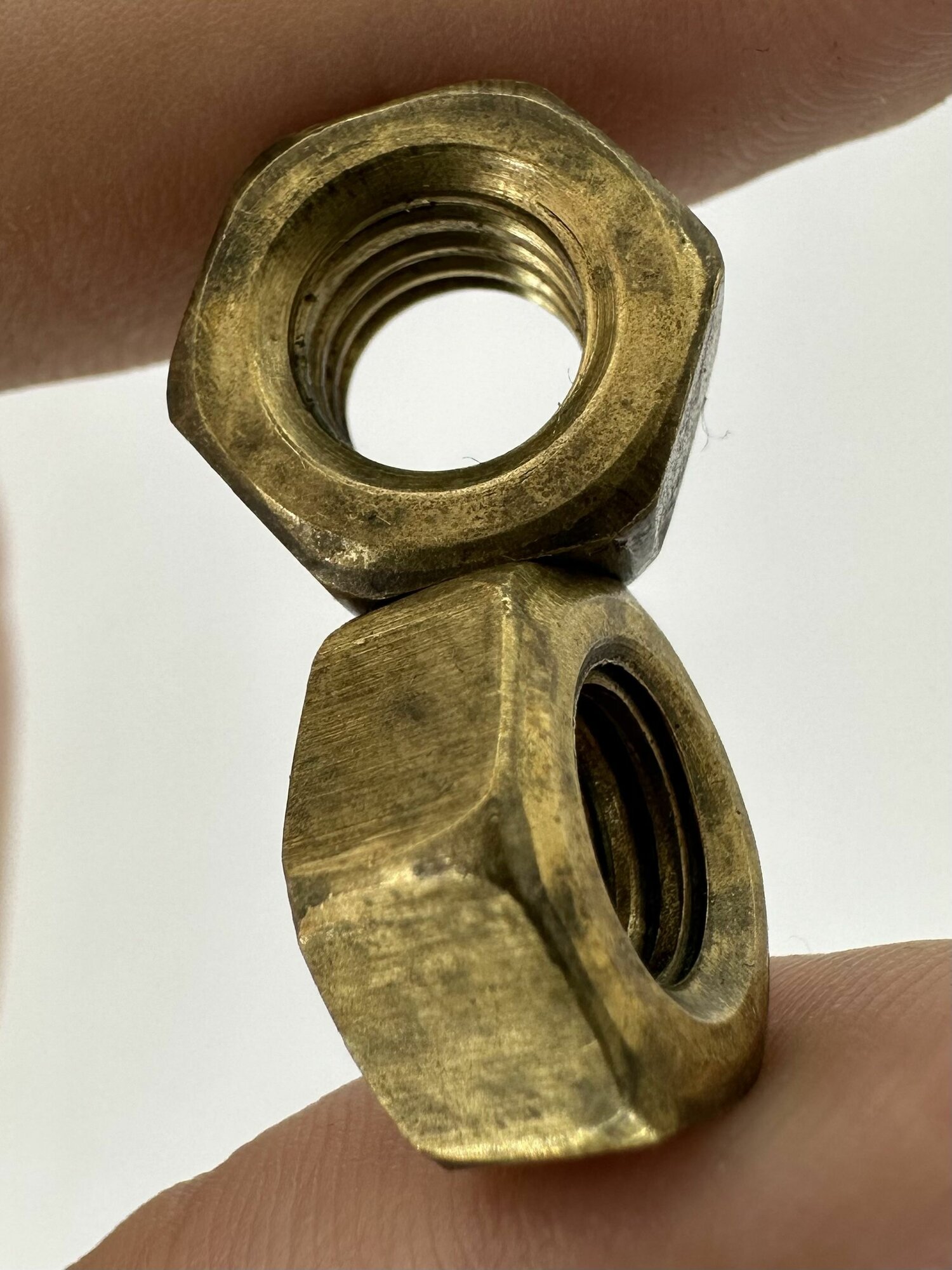 Гайка м8х1,25 коллектора ЗМЗ-406 латунь