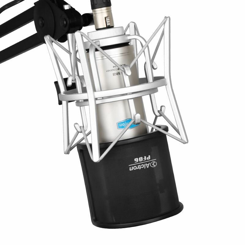 Студийная ветрозащита (поп-фильтр). Уникальной конструкции. Крепится прямо на микрофон с помощью резинок.