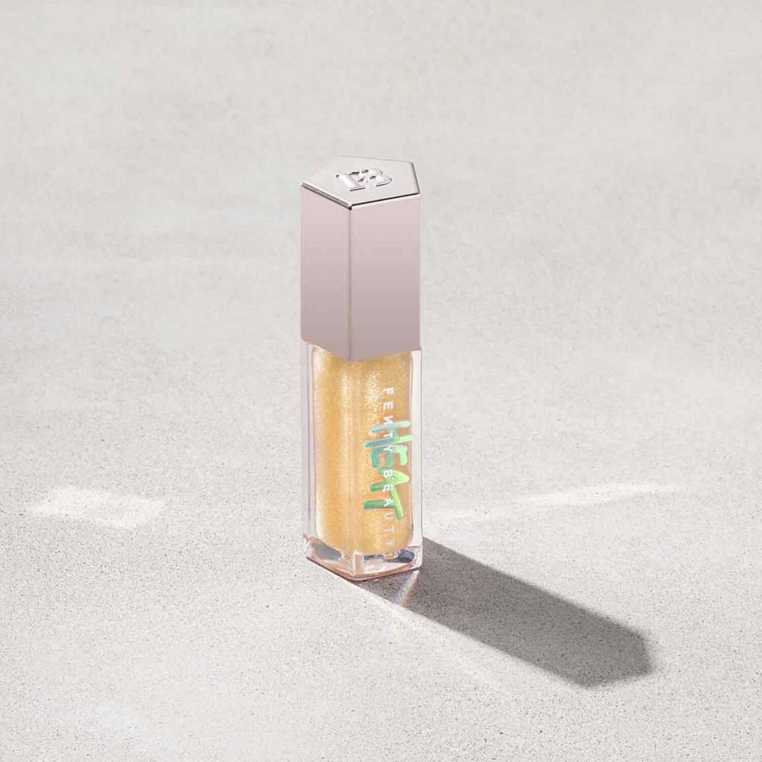 Блеск для губ Fenty Beauty GLOSS BOMB HEAT UNIVERSAL LIP PLUMBER - LEMON LAVA 05