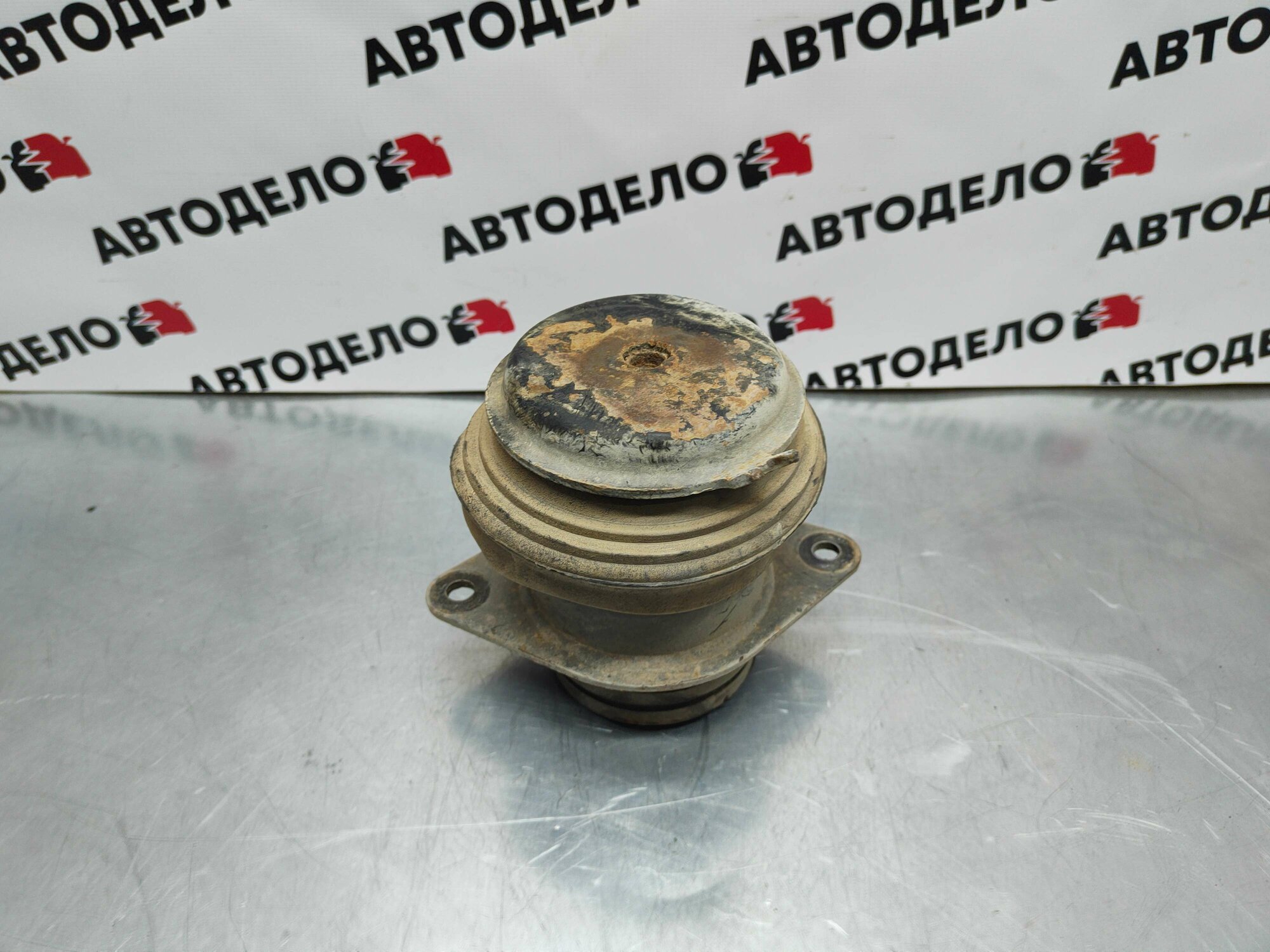 Подушка ДВС Volkswagen Golf MK3 1996 г.в