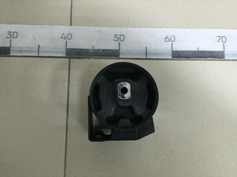 Опора двигателя правая Volkswagen Passat B4 1994-1996 кат.номер: 1117902700 199260002 191199262A
