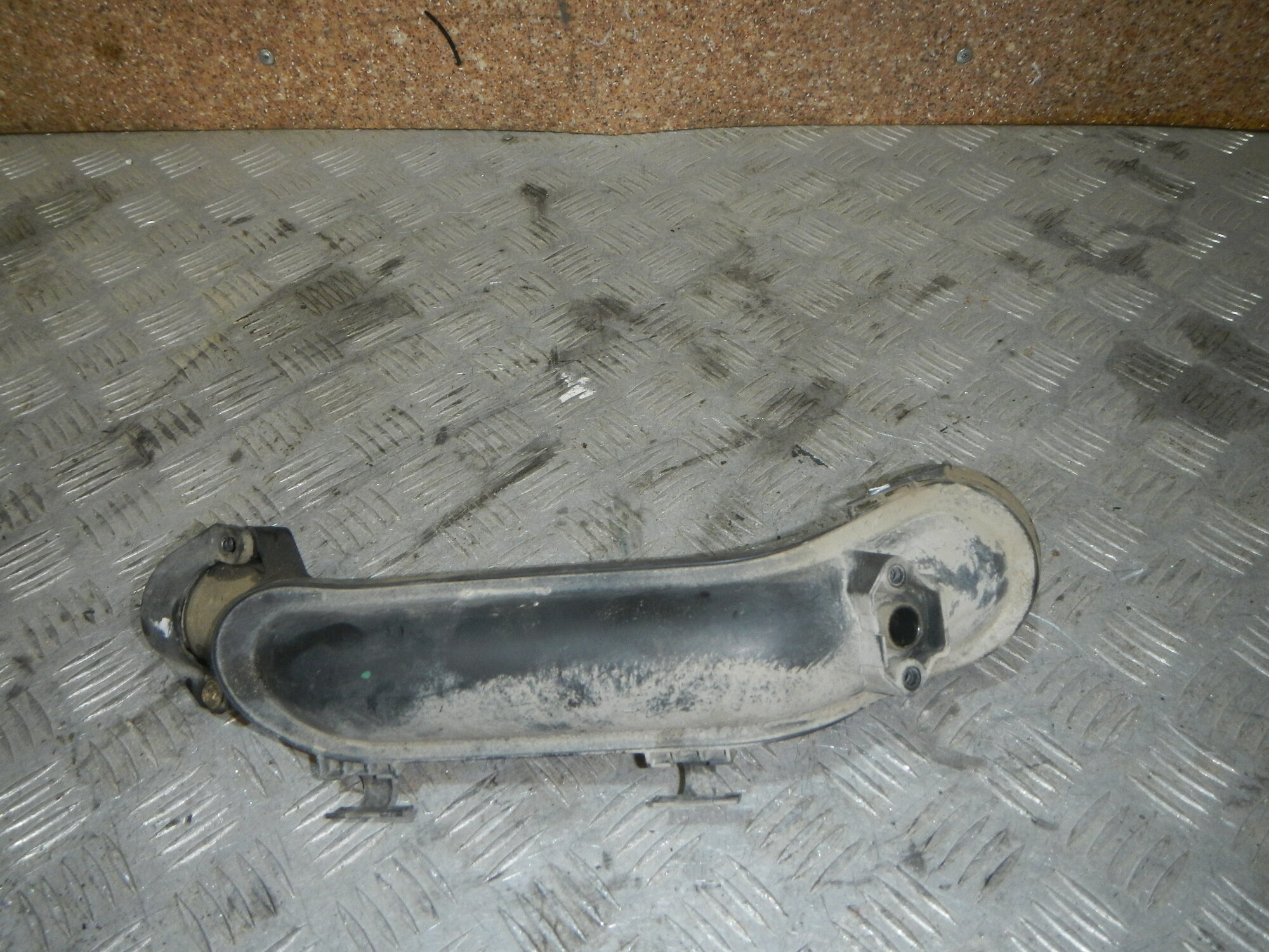 Б/У Патрубок интеркулера, Volkswagen (Фольксваген)-CADDY (11-) VOLKSWAGEN CADDY (11-) Турбины напорный.С адаптером.CBZB 1...