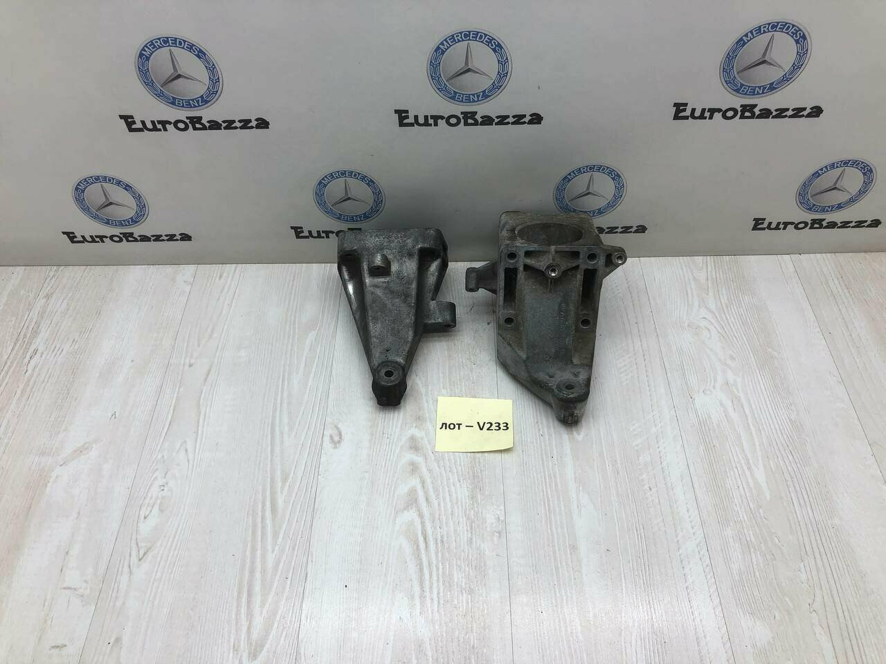 Кронштейн двигателя Mercedes Sprinter W906 A6462230404