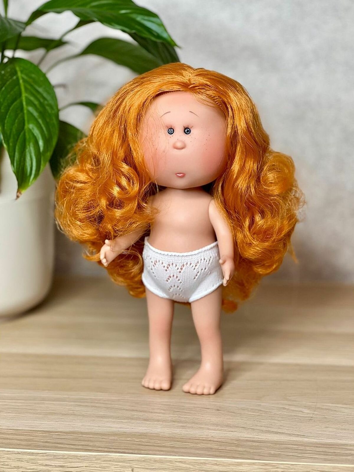 Кукла для девочки виниловая 30 см Мия без одежды (3000W1A)