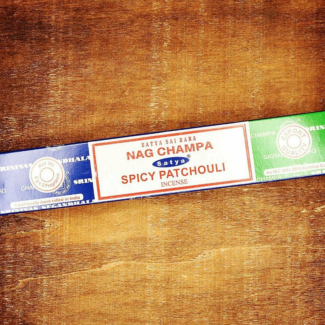 Индийские благовония Сатья Комбо Наг Чампа и Пряный Пачули (Satya Combo Nag Champa Spicy Patchouli) натуральные ароматические палочки для дома, йоги, медитации, релакса и ароматерапии 16 гр