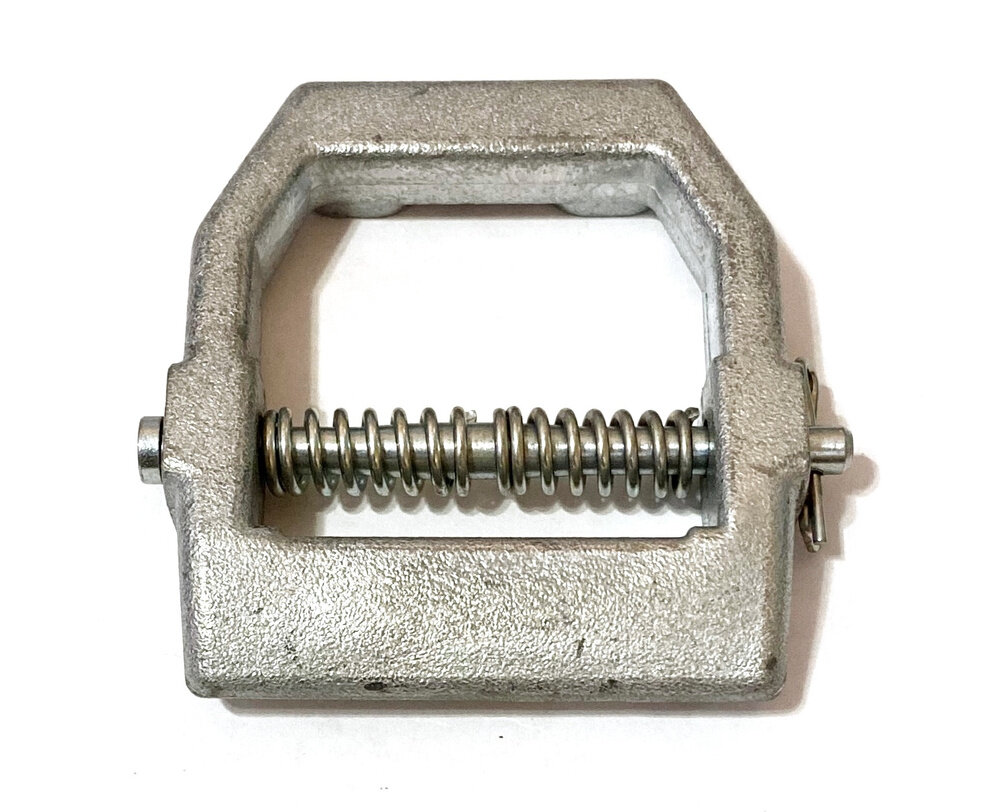 Рычаг суппорта (серьга) ВАЗ-2121 в сборе (Тольятти)