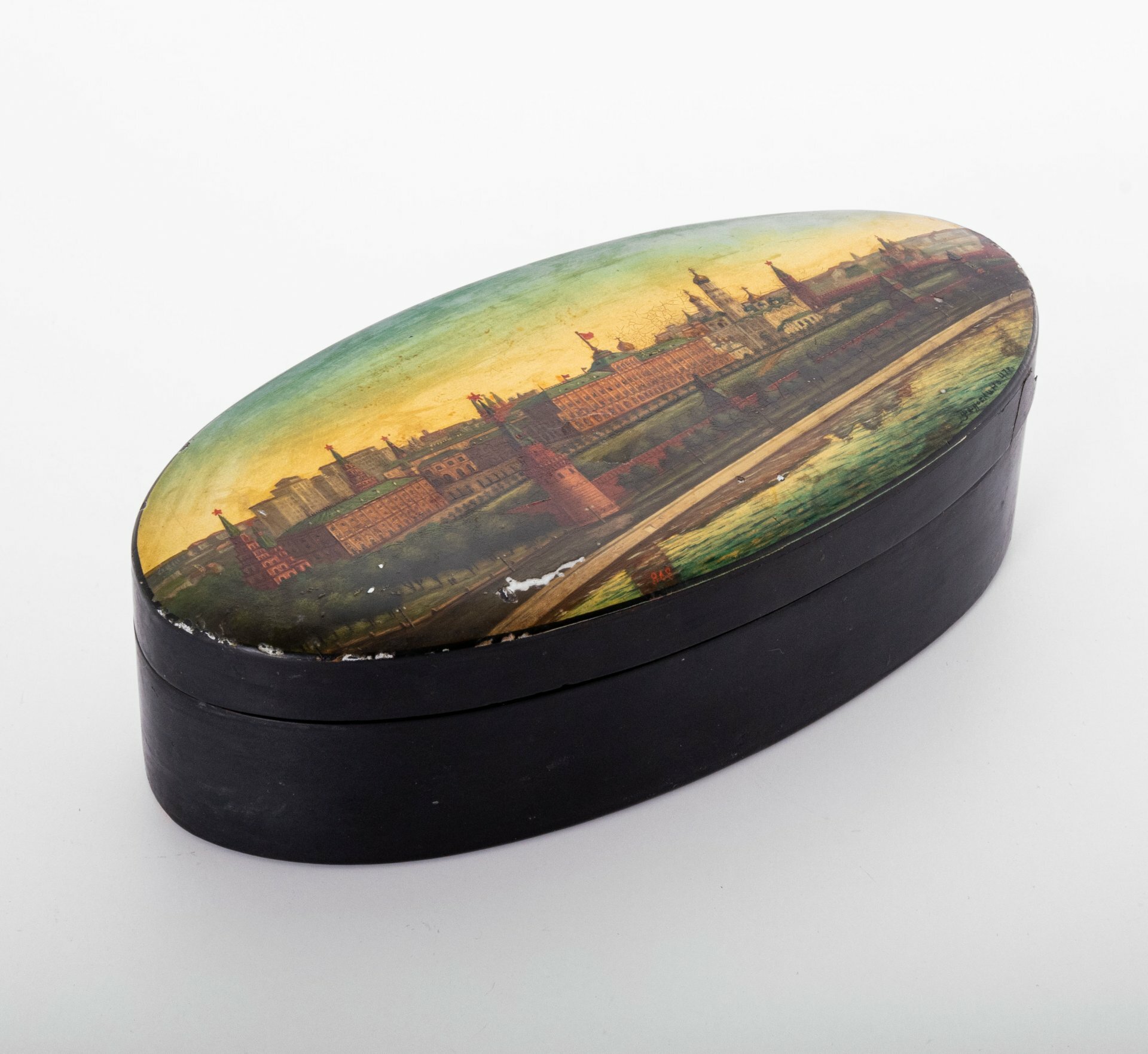 Шкатулка (лаковая миниатюра) "Кремль", папье-маше, лак, роспись