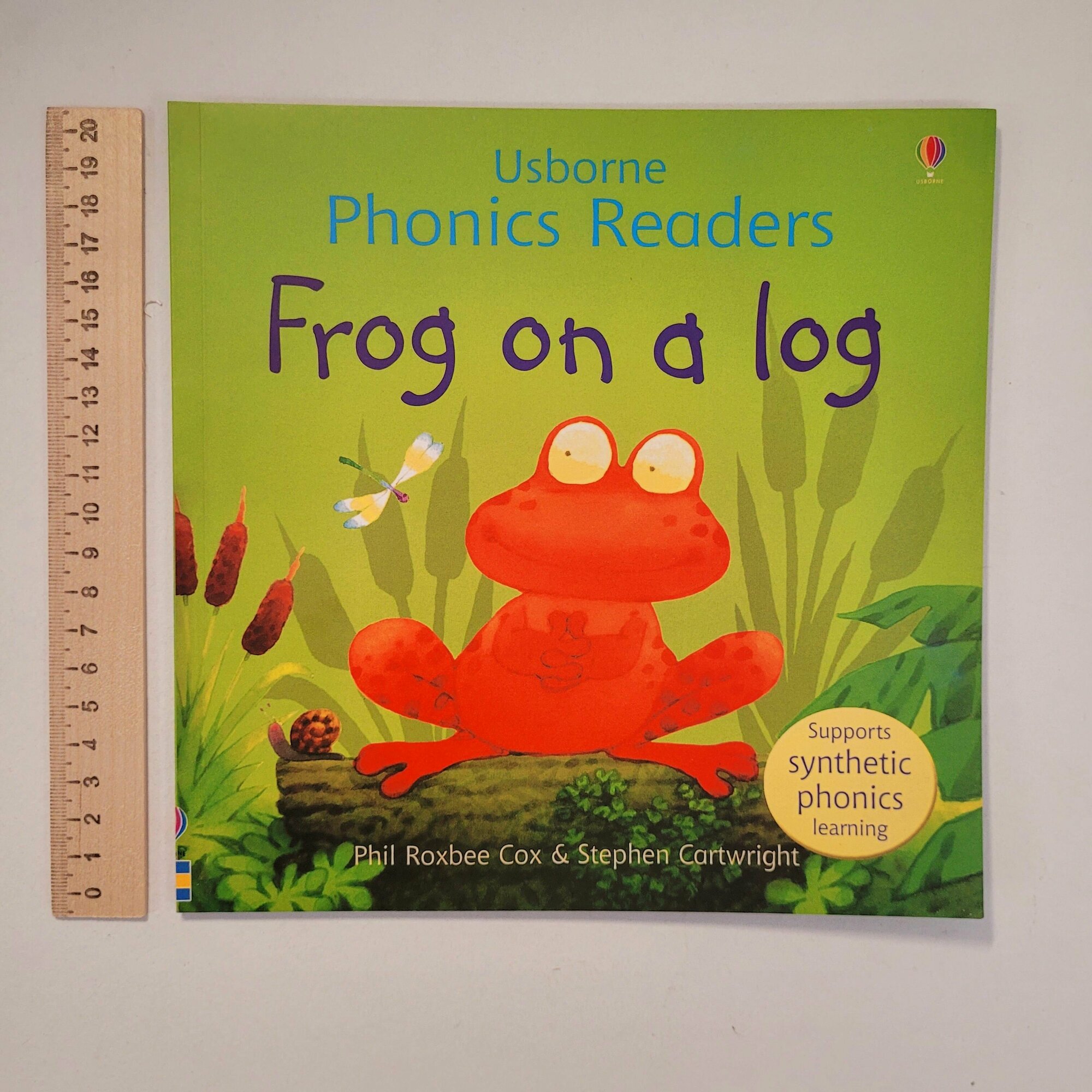 Usborne Phonics Readers. Frog on a Log. — фото 1
