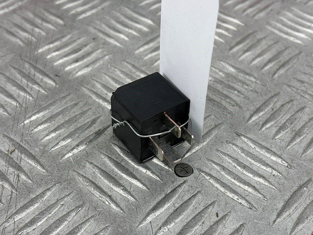 Реле Land Rover Range Rover 3 1425752 арт. 2076428