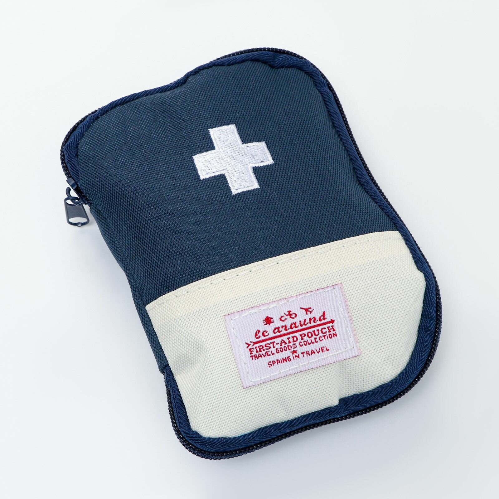 Аптечка походная; аптечка из материала