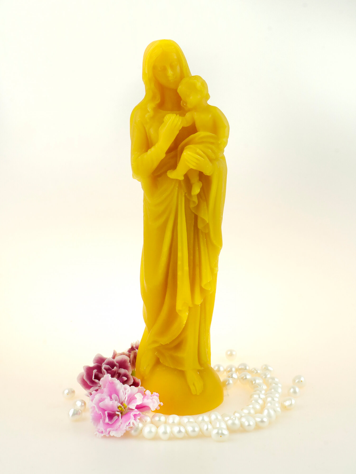 Фигура из натурального воска Богородица с Младенцем 19 см 240 г