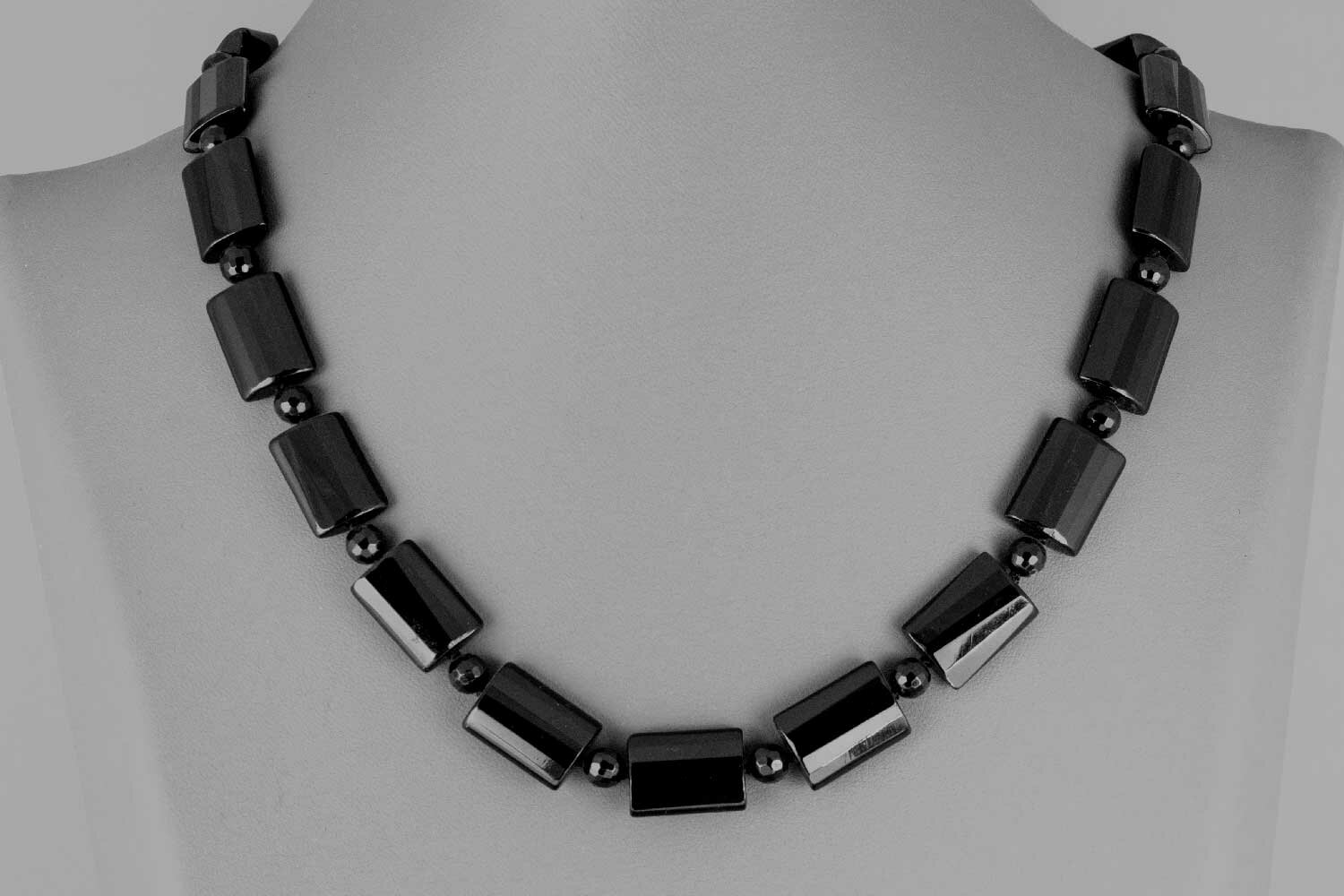 Бусы, оникс