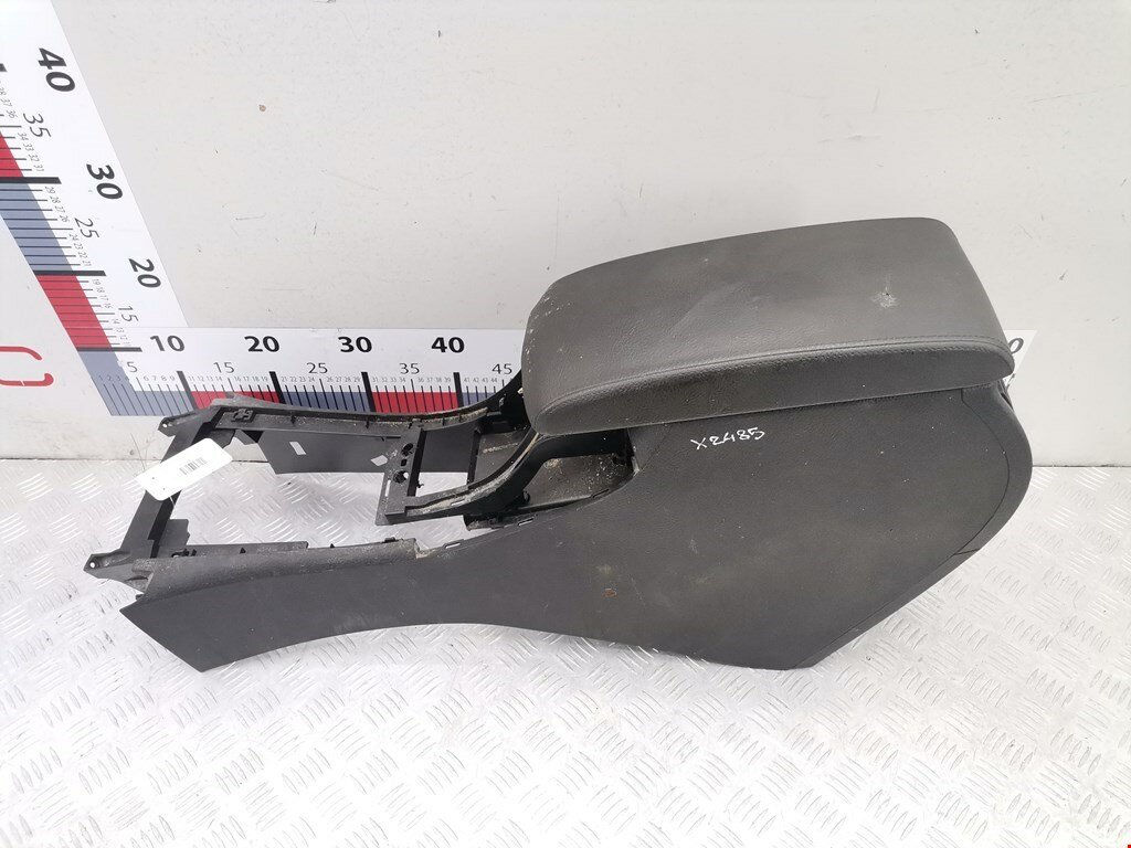 Подлокотник Peugeot 407 7589F3 арт. 1774563