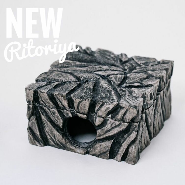 Укрытие "Рельеф" 14х12х6,5 см New Ritoriya, чёрный