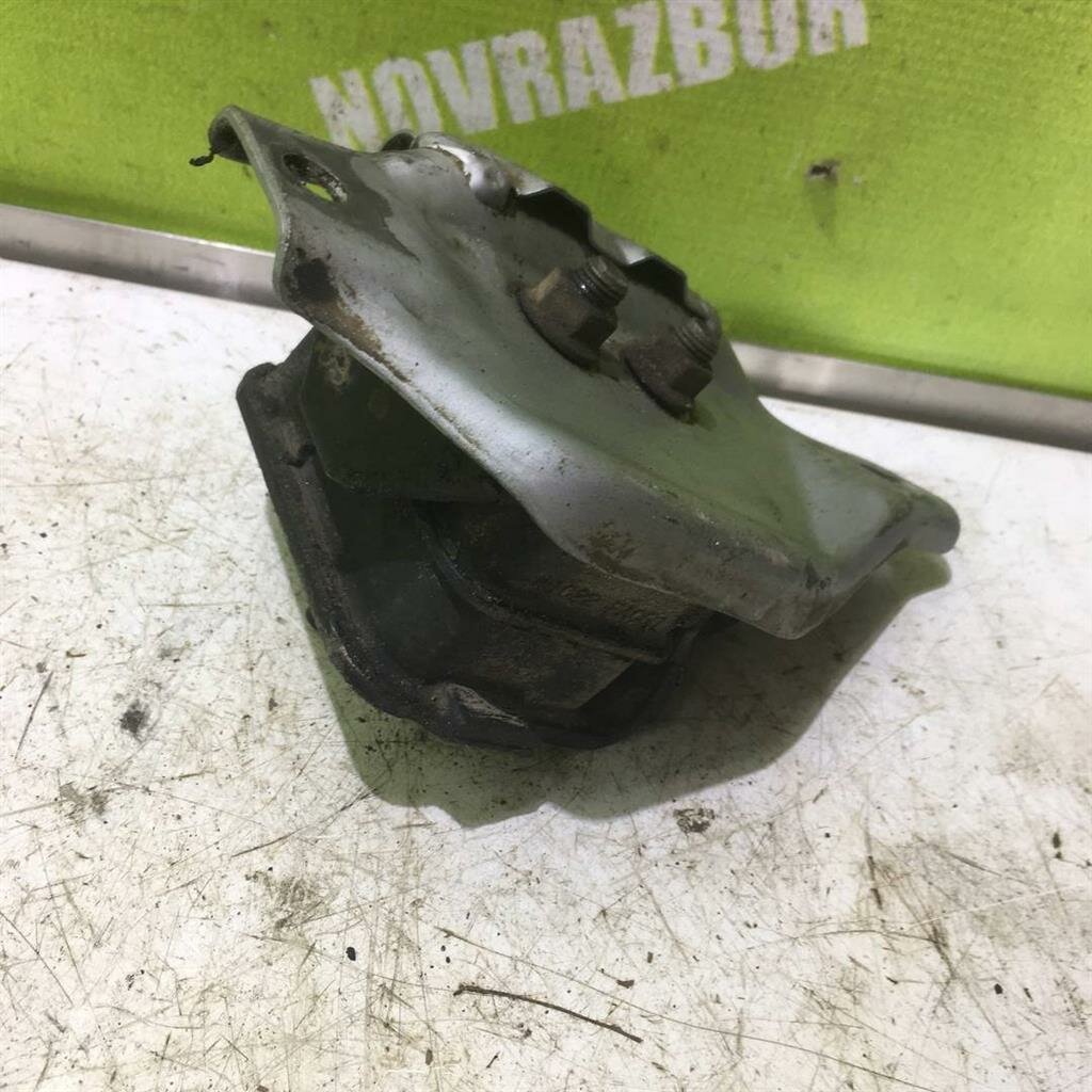 Опора двигателя Subaru Forester S10 1997-2000 — фото 1
