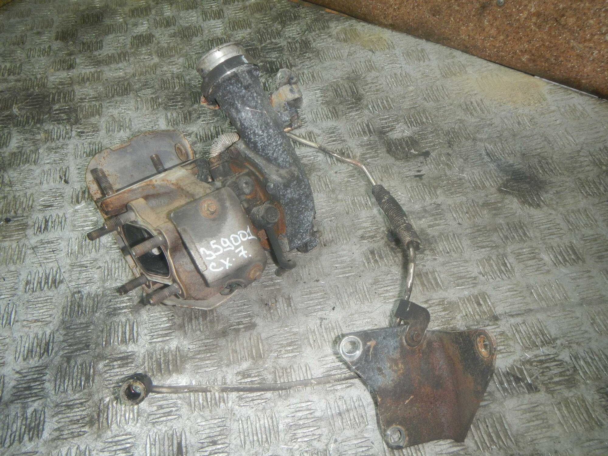 Б/У Турбокомпрессор (турбина), Mazda (Мазда)-CX-7 (07-) MAZDA CX-7 (07-) 2.3 MZR DISI TURBO После пожара. трещины на горя...