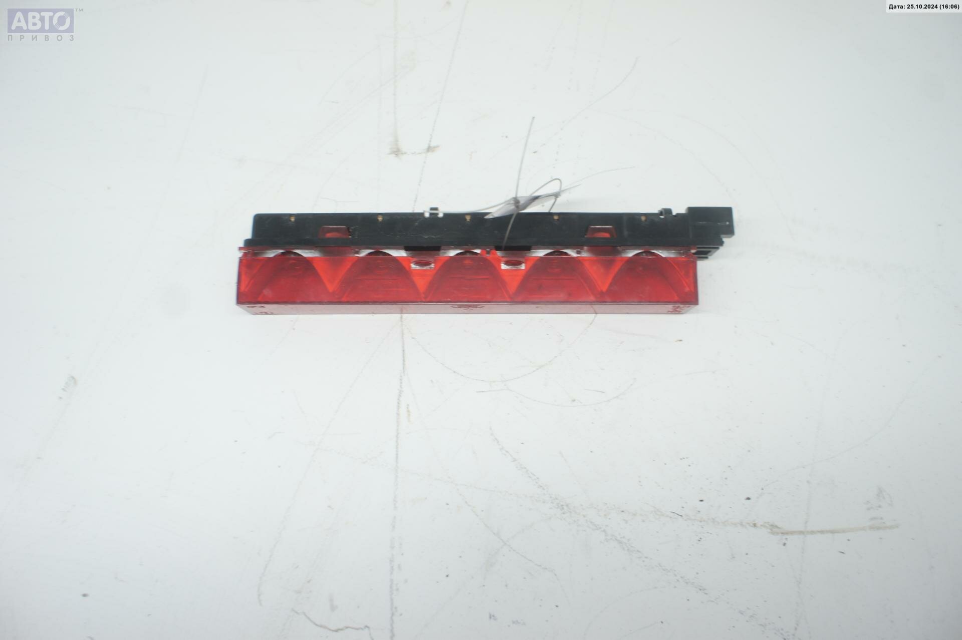 Фонарь стоп-сигнал Ford Mondeo 3 (2000-2007)