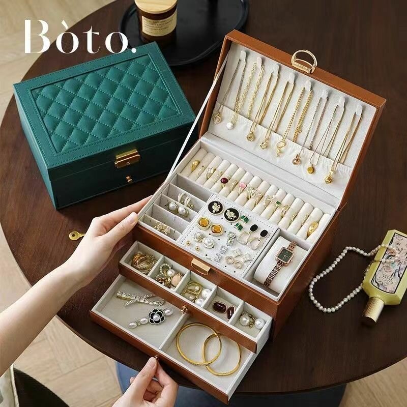 Шкатулка-сундук Для украшений Коричневая тройка