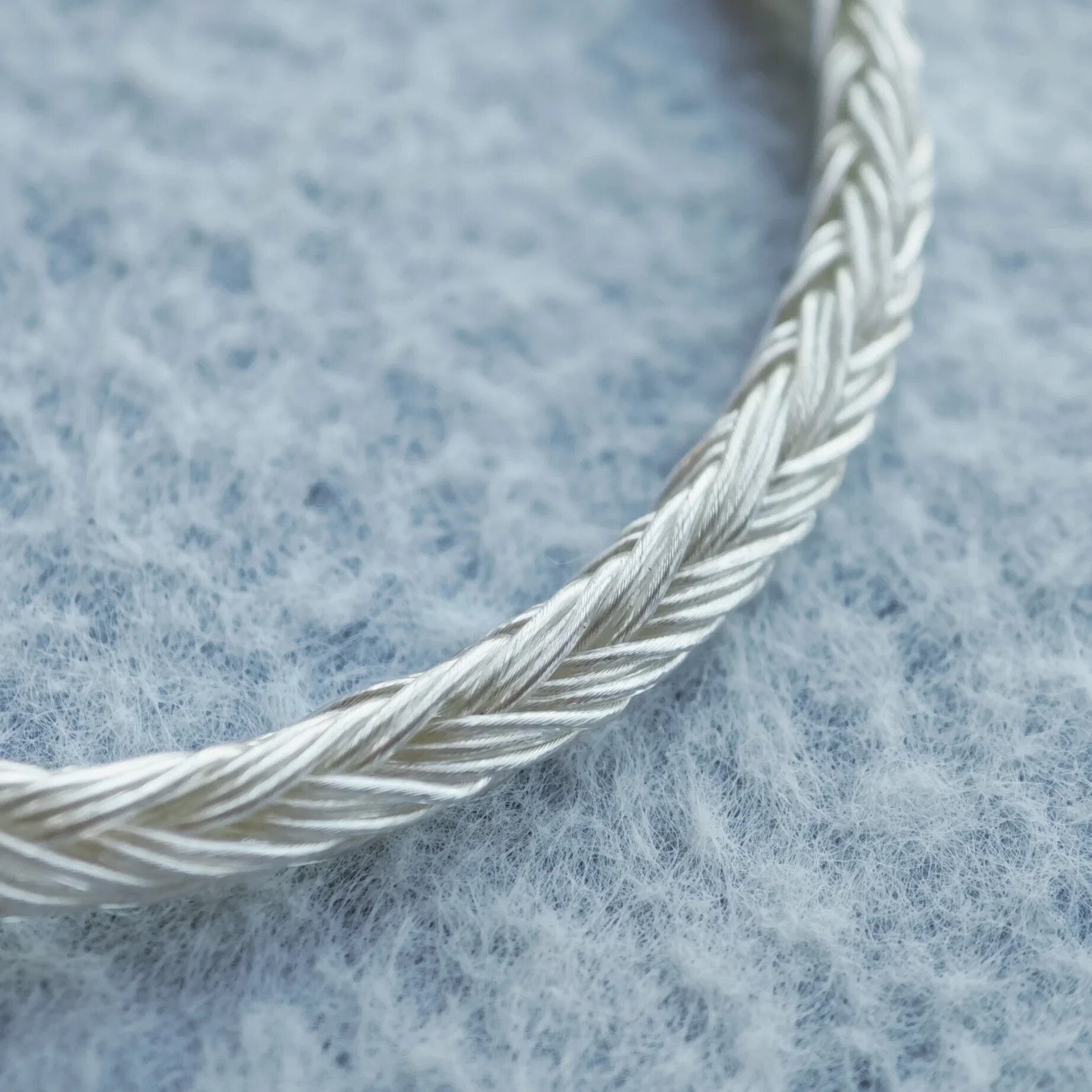 Кабель для наушников HIFIMAN OCC 24-жильный серебристый 4.4/3.5 мм с микрофоном 4.4mm, white