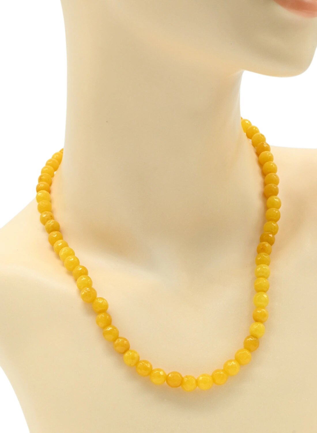 Бусы, кальцит