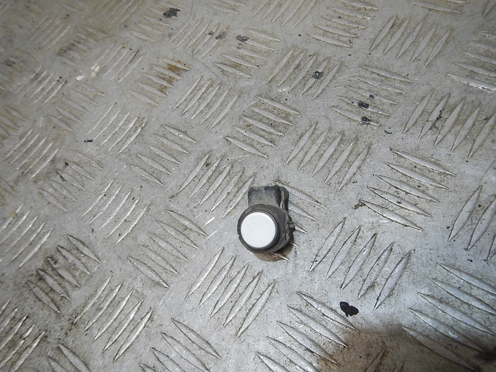 Б/У Датчик парковки, Ford (Форд)-MONDEO (07-14) FORD MONDEO (07-14) Потертости. 598476 FORD арт. 1765261