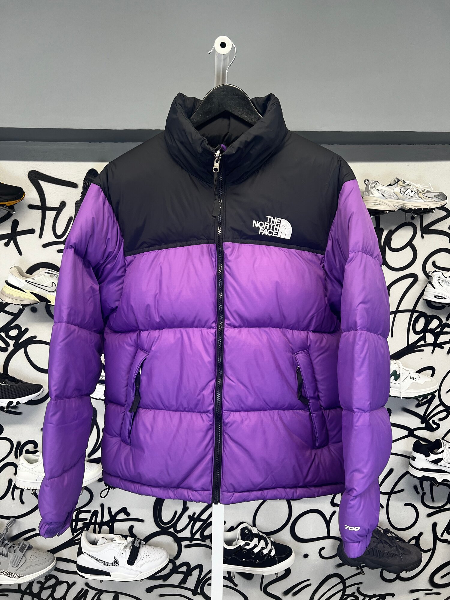 Пуховик The North Face Nuptse 1996 Violet, Зимний, Пух / Перо, Мужской и Женский M