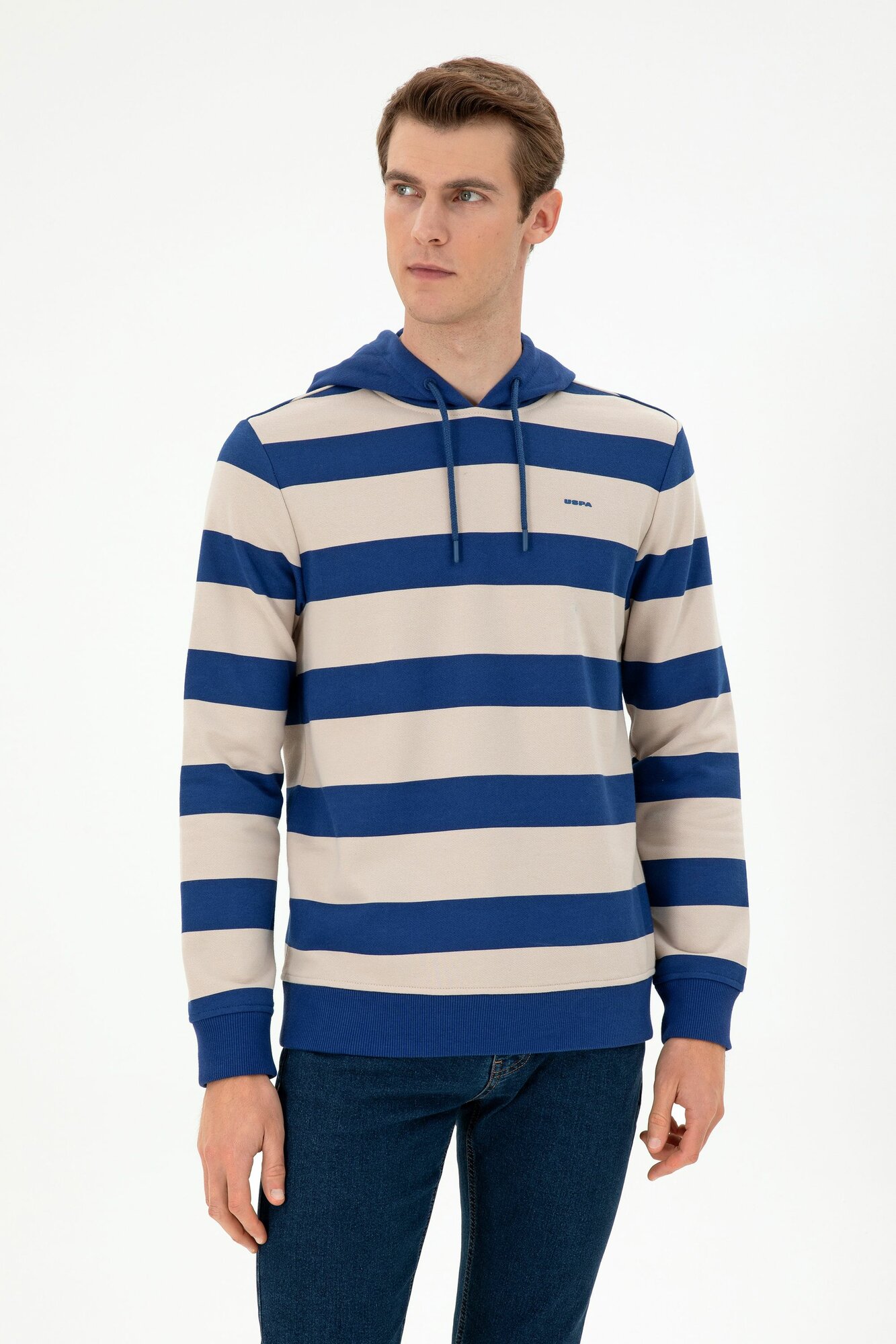 Толстовка спортивная