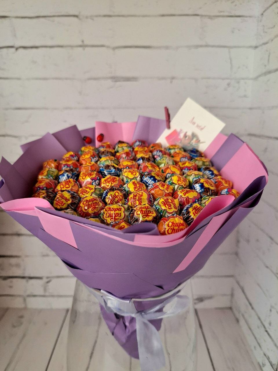 Букет из чупа чупсов (61 шт мини)