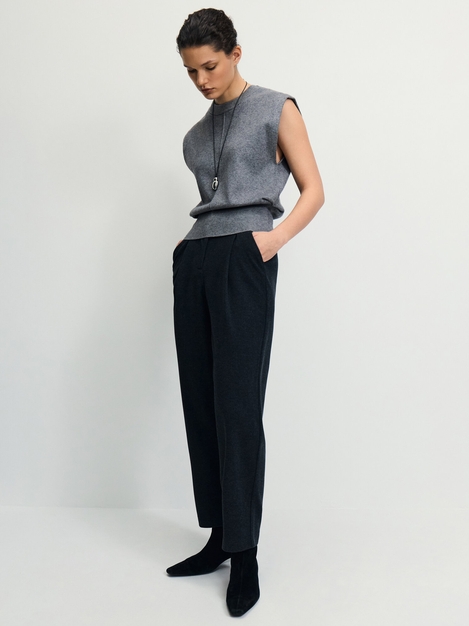 Брюки бананы