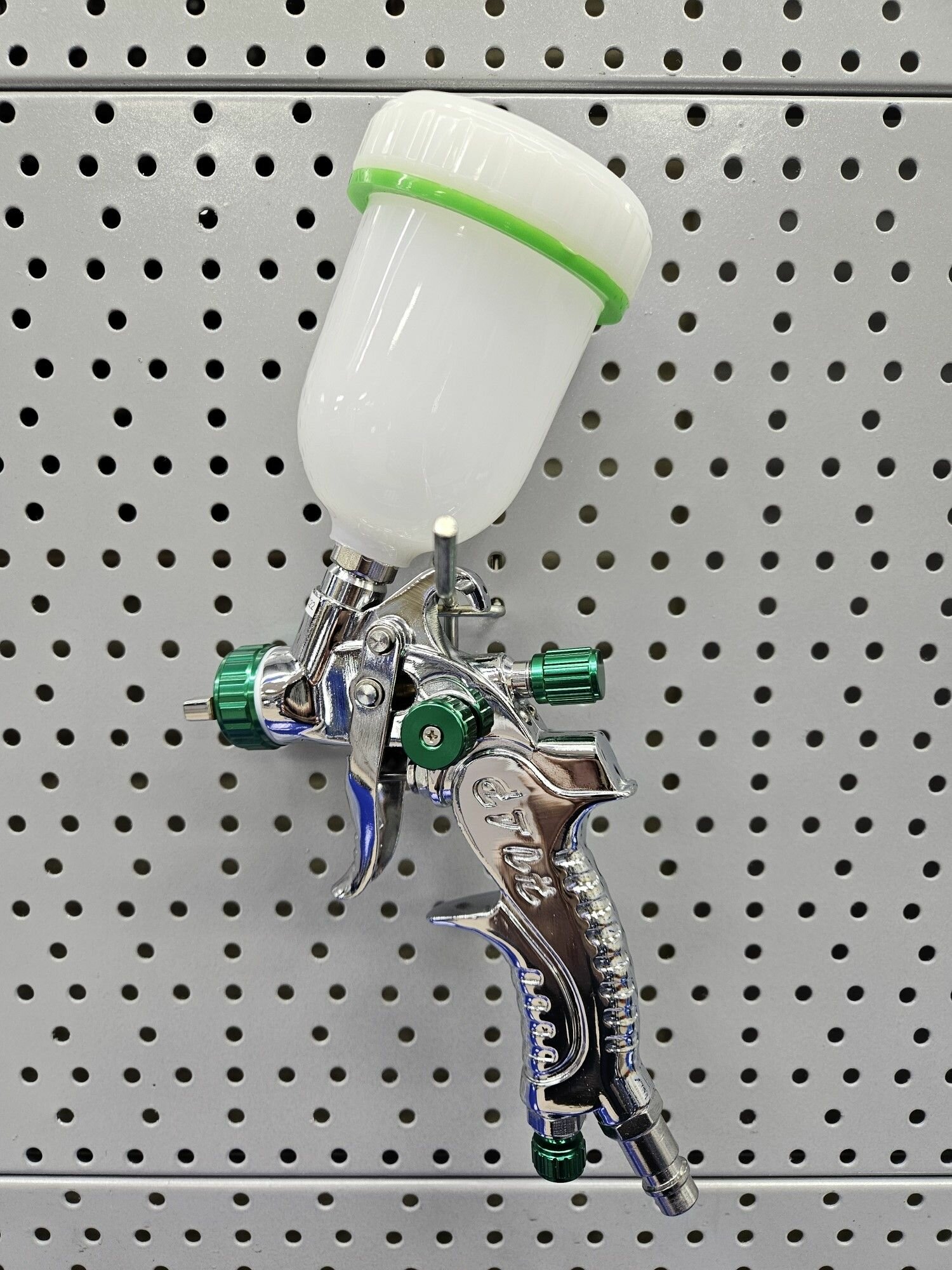 Миникраскопульт HVLP с верхним баком, сопло 0,8 мм, для автосервиса Nordberg