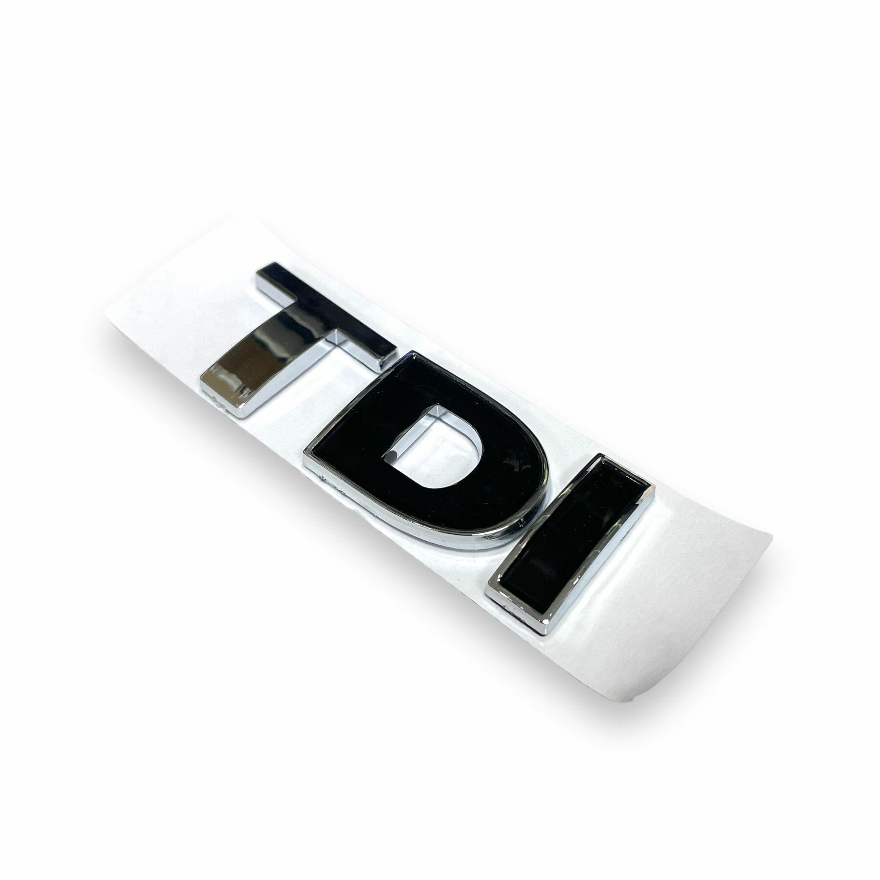 Шильдик универсальный "TDI" на багажник черный хром (длина 7.5см)