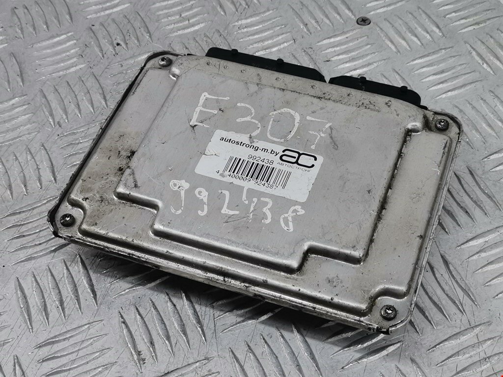 Блок управления двигателем Volkswagen Polo 4 038906019NC арт. 992438