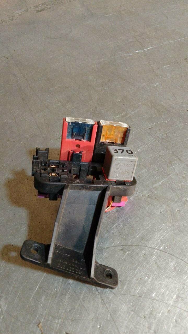 Блок предохранителей Volkswagen Passat B5 (1996 - 2001) 4B1937503