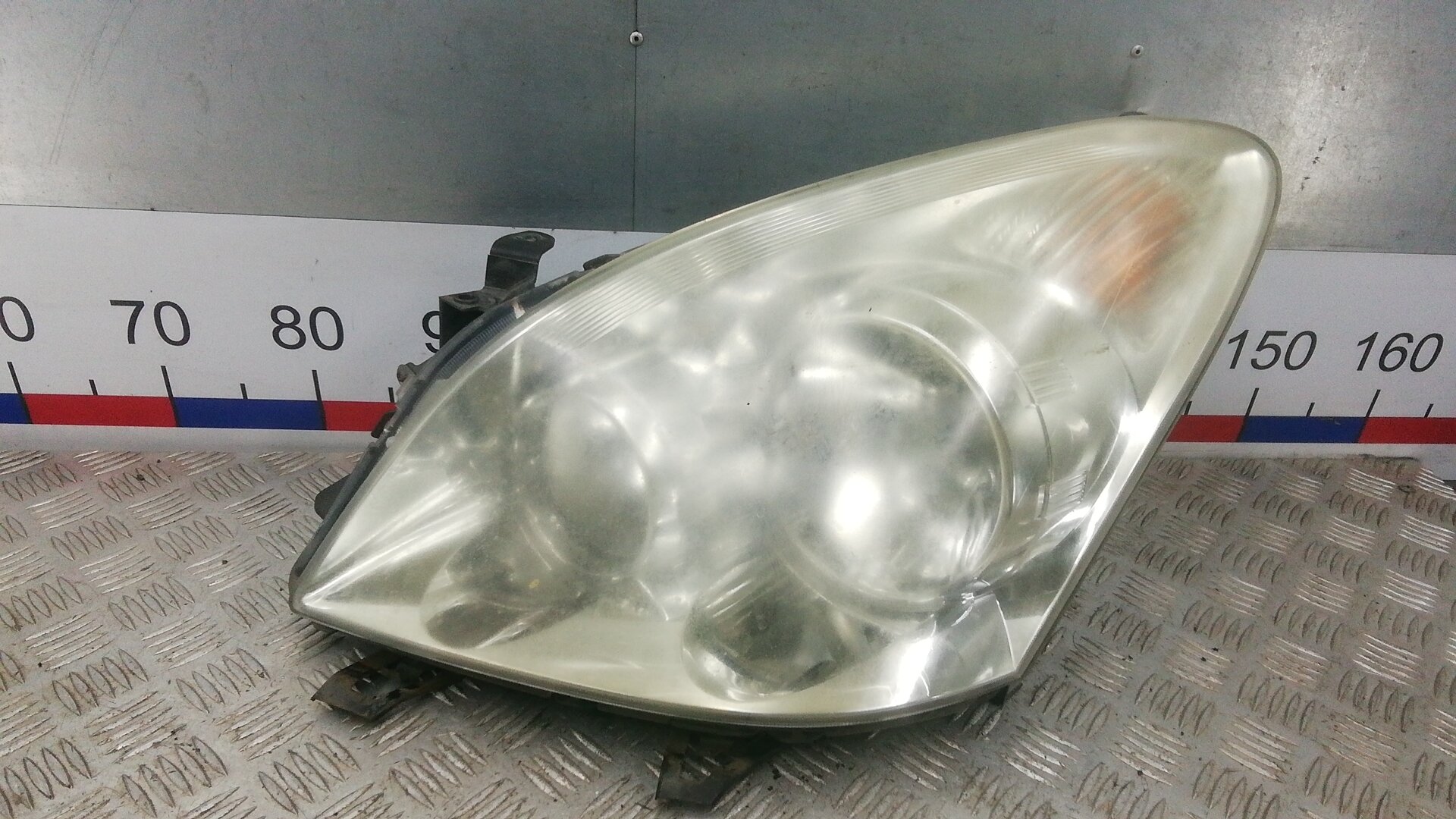 Фара левая TOYOTA COROLLA VERSO 2, Номер 811700F060