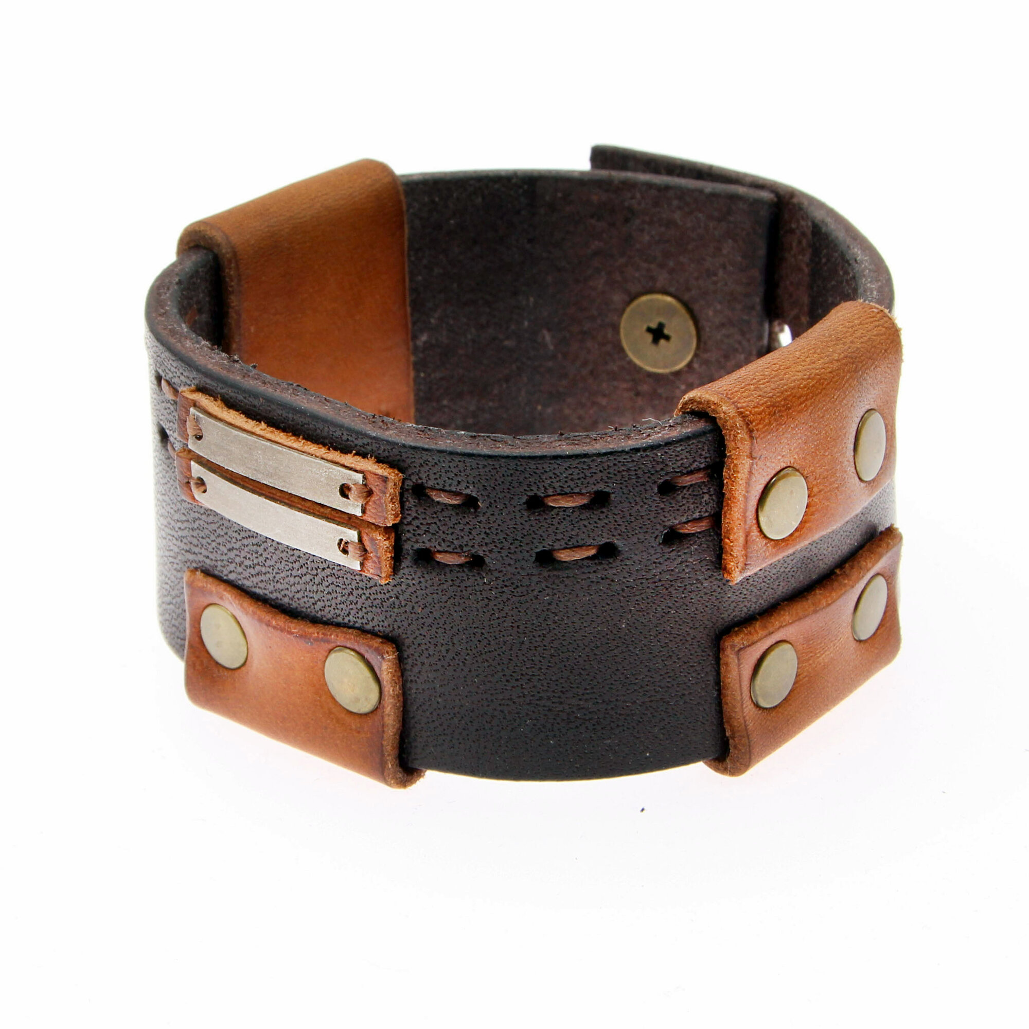 Жесткий браслет, кожа